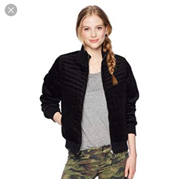 Volcom | Jackets & Coats | Volcom Outta My Lane Quilted Bomber Jacket ...